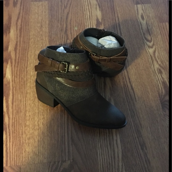 Pierre Dumas | Shoes | Nib Victoria Booties Brown Pierre Dumas | Poshmark